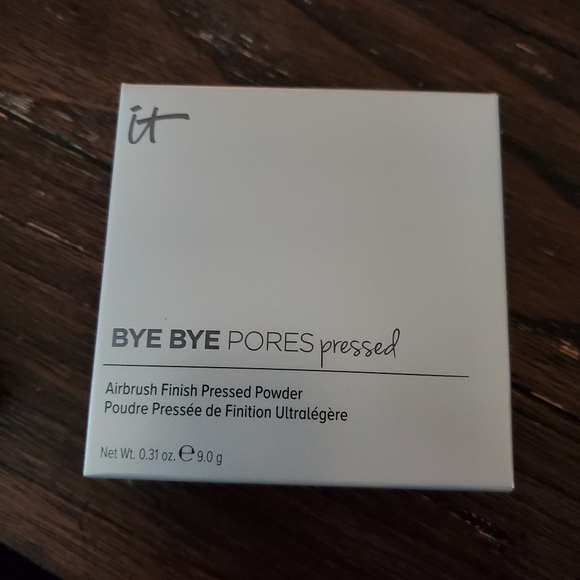 it cosmetics | Makeup | It Cosmetics Bye Bye Pores Airbrush Pressed ...